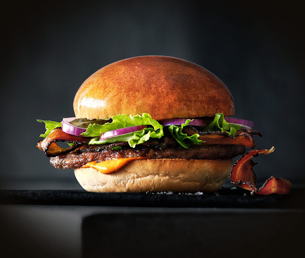 Bestil Brioche Bacon Burn online hos Sunset Boulevard